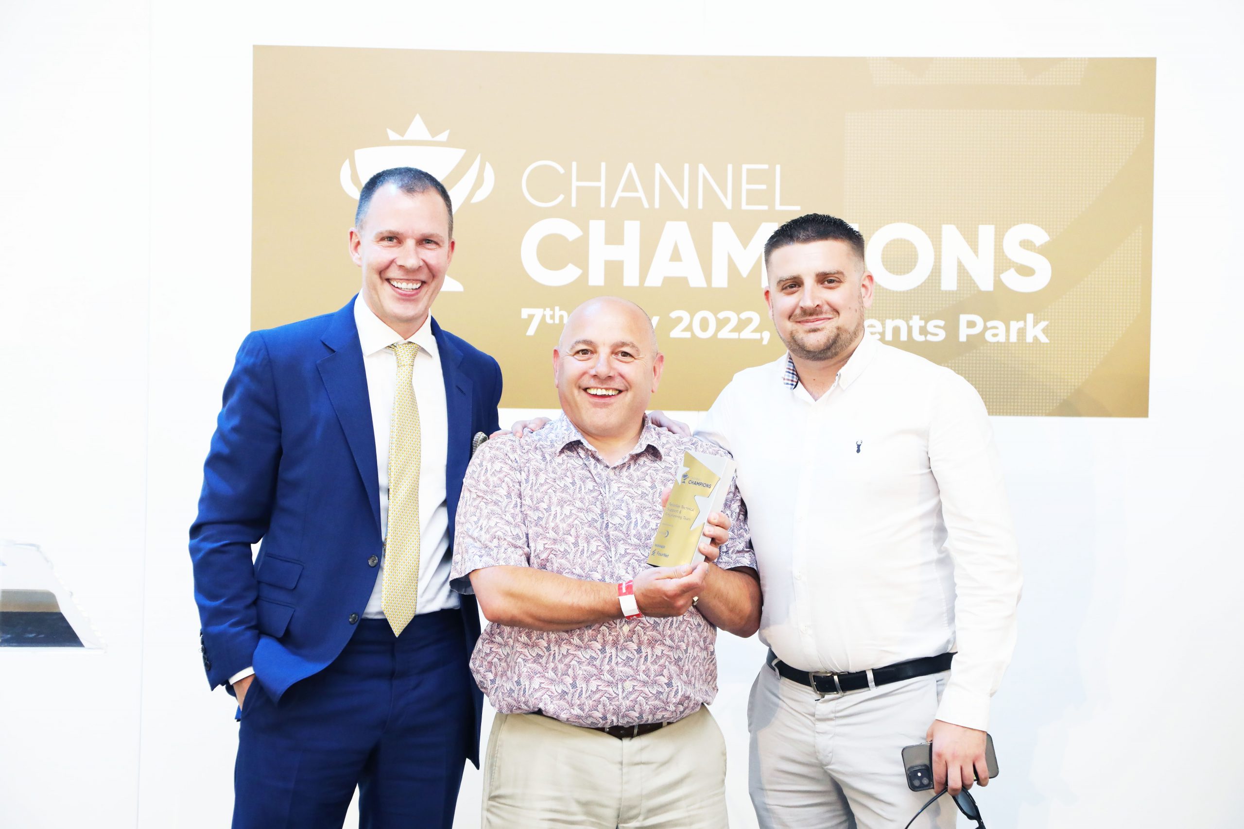 FourNet | FourNet scoops Channel Champions' award