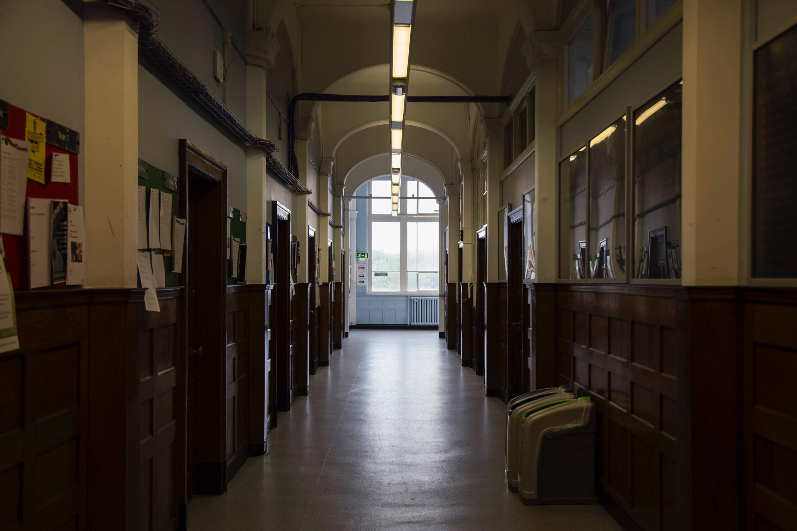 Cardiff Schools Turn PSTN Switch-Off into Opportunity | FourNet